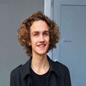 Leonardo DeValen Birthday, Real Name, Age, Weight, Height, Family ...