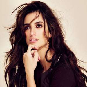 Penelope Cruz Birthday, Real Name, Age, Weight, Height, Family, Facts ...