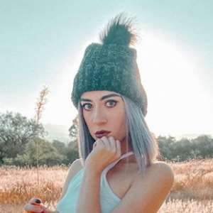 Legna Hernandez Birthday, Real Name, Age, Weight, Height, Family, Facts ...