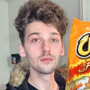 Poke (YouTuber) Birthday, Real Name, Age, Weight, Height, Family, Facts ...