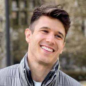 Sam Cushing Birthday, Real Name, Age, Weight, Height, Family, Facts ...