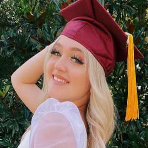 Isabella Strong Birthday, Real Name, Age, Weight, Height, Family, Facts ...