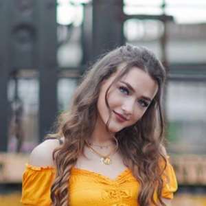 Evgeniya Lvovna Birthday, Real Name, Age, Weight, Height, Family, Facts ...