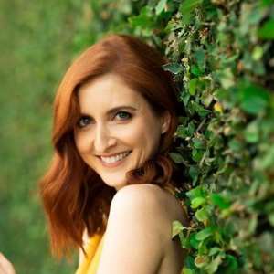 Marieve Herington Birthday, Real Name, Age, Weight, Height, Family ...