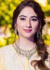 Disha Parmar Birthday, Real Name, Age, Weight, Height, Family, Facts ...