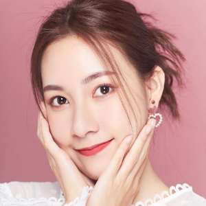 Yvonne Chua (YouTuber) Birthday, Real Name, Age, Weight, Height, Family ...