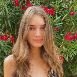 Carla Brocker Birthday, Real Name, Age, Weight, Height, Family, Facts ...