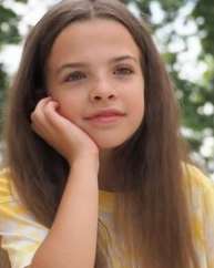 Naia Guz Sanchez Birthday, Real Name, Age, Weight, Height, Family ...