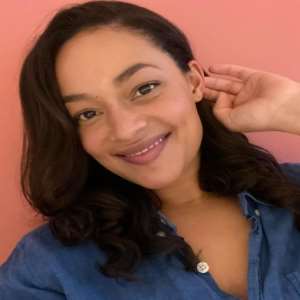 Iselin Shumba Birthday, Real Name, Age, Weight, Height, Family, Facts ...