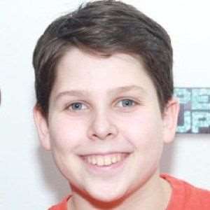 Joshua Kilimnik Birthday, Real Name, Age, Weight, Height, Family, Facts ...