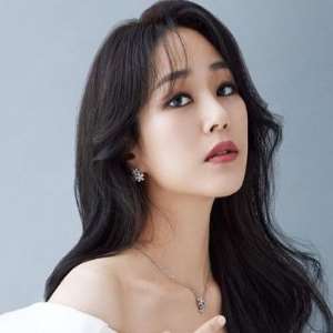 Kim Hyo jin Birthday, Real Name, Age, Weight, Height, Family, Facts ...