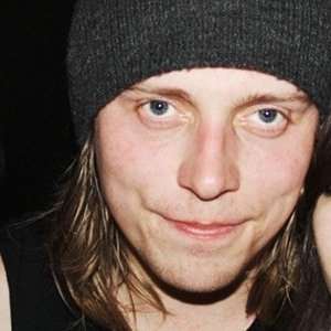 Sam Carter (British Singer) Birthday, Real Name, Age, Weight, Height ...