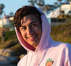 Zay Solis Birthday, Real Name, Age, Weight, Height, Family, Facts ...