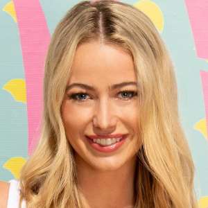 Elizabeth Weber Birthday, Real Name, Age, Weight, Height, Family, Facts ...