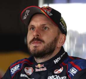 Paul Dumbrell Birthday, Real Name, Age, Weight, Height, Family, Facts ...