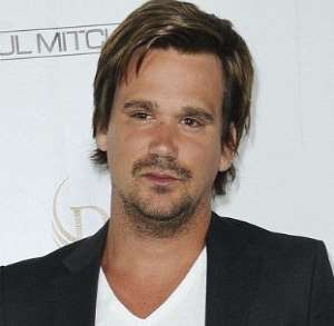Sean Stewart Birthday, Real Name, Age, Weight, Height, Family, Facts ...