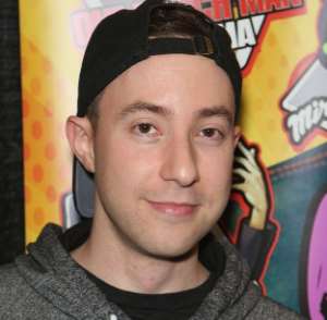 Max Mittelman Birthday, Real Name, Age, Weight, Height, Family, Facts ...