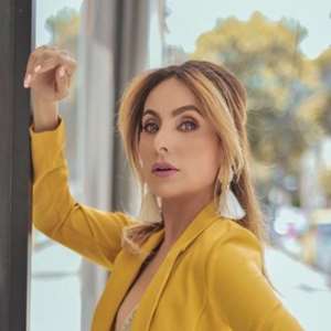 Elizabeth Alvarez Birthday, Real Name, Age, Weight, Height, Family ...