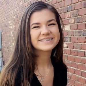 Brooke Waggoner (YouTuber) Birthday, Real Name, Age, Weight, Height ...