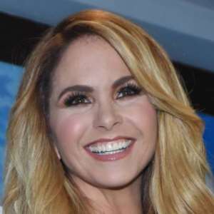 Lucero (Singer) Birthday, Real Name, Age, Weight, Height, Family, Facts ...