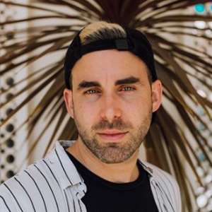 Jake Bundrick Birthday, Real Name, Age, Weight, Height, Family, Facts ...