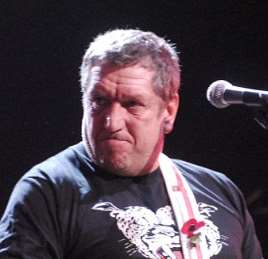 Steve Jones (Musician) Birthday, Real Name, Age, Weight, Height, Family ...