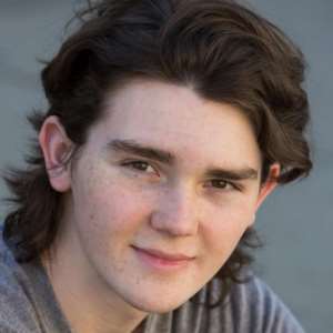 Nathaniel Gleed Birthday, Real Name, Age, Weight, Height, Family, Facts ...