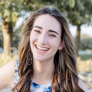 Classically Abby Birthday, Real Name, Age, Weight, Height, Family ...