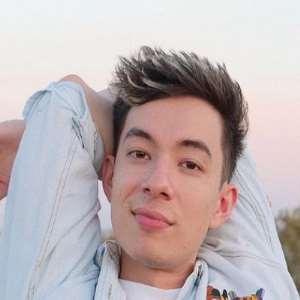 Motoki Maxted Birthday, Real Name, Age, Weight, Height, Family, Facts ...