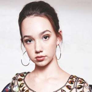 Ruby Jay (Actress) Birthday, Real Name, Age, Weight, Height, Family ...