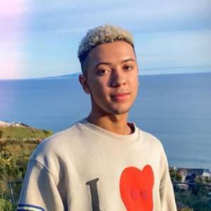 Imari Stuart Birthday, Real Name, Age, Weight, Height, Family, Facts ...