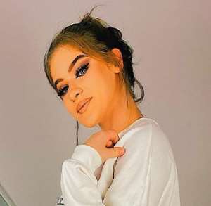 Kaylie Leas Birthday, Real Name, Age, Weight, Height, Family, Facts ...