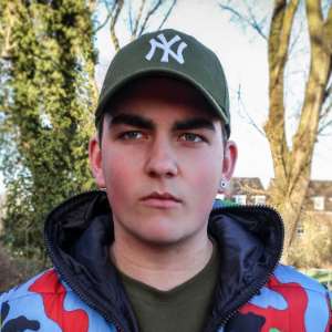 Lewis Clark (YouTuber) Birthday, Real Name, Age, Weight, Height, Family ...
