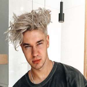 Austin Hare Birthday, Real Name, Age, Weight, Height, Family, Facts ...