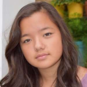 Lizzy Yu Birthday, Real Name, Age, Weight, Height, Family, Facts ...