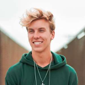 Cameron Huff Birthday, Real Name, Age, Weight, Height, Family, Facts ...