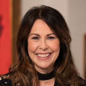 Julie Graham Birthday, Real Name, Age, Weight, Height, Family, Facts ...