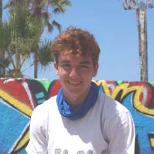 Luke Cason Birthday, Real Name, Age, Weight, Height, Family, Facts ...