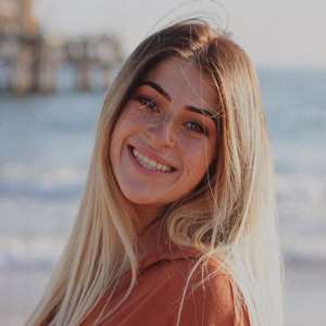 Alicia Allen (TikTok Star) Birthday, Real Name, Age, Weight, Height ...
