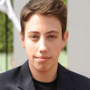 Ryan Lee Birthday, Real Name, Age, Weight, Height, Family, Facts ...