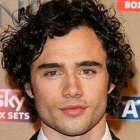 Toby Sebastian Birthday, Real Name, Age, Weight, Height, Family, Facts ...
