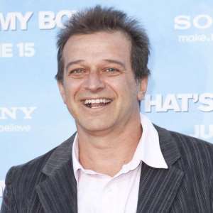 Allen Covert Birthday, Real Name, Age, Weight, Height, Family, Facts ...