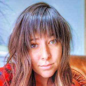 Lydia Hope (YouTuber) Birthday, Real Name, Age, Weight, Height, Family ...