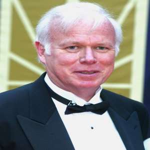 Kevin Tighe Birthday, Real Name, Age, Weight, Height, Family, Facts ...