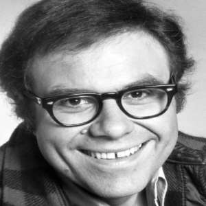 Oliver Clark Birthday, Real Name, Age, Weight, Height, Family, Facts ...