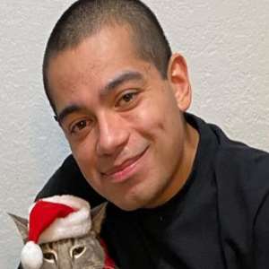 Edward Centeno Birthday, Real Name, Age, Weight, Height, Family, Facts ...