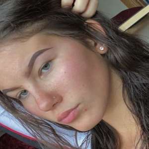 Niamh Flinter Birthday, Real Name, Age, Weight, Height, Family, Facts ...