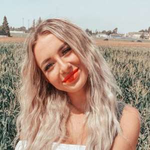Danielle Renaee Birthday, Real Name, Age, Weight, Height, Family, Facts ...