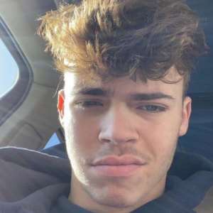 Rafael Serafini Birthday, Real Name, Age, Weight, Height, Family, Facts ...