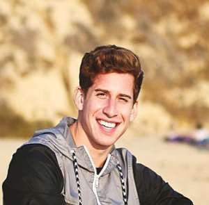 Mason Fulp Birthday, Real Name, Age, Weight, Height, Family, Facts ...